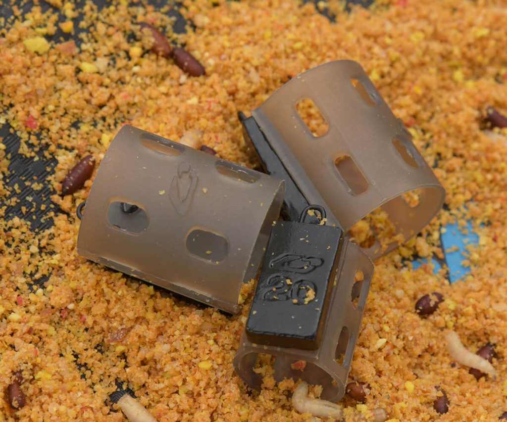 Plastic Open End Feeders - Products - Cresta