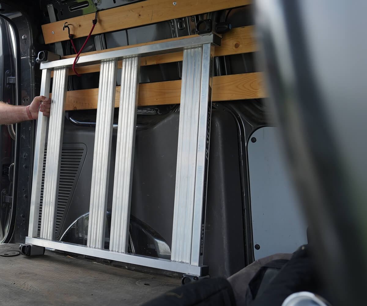 Solith 4 Leg Station Platform - Products - Cresta